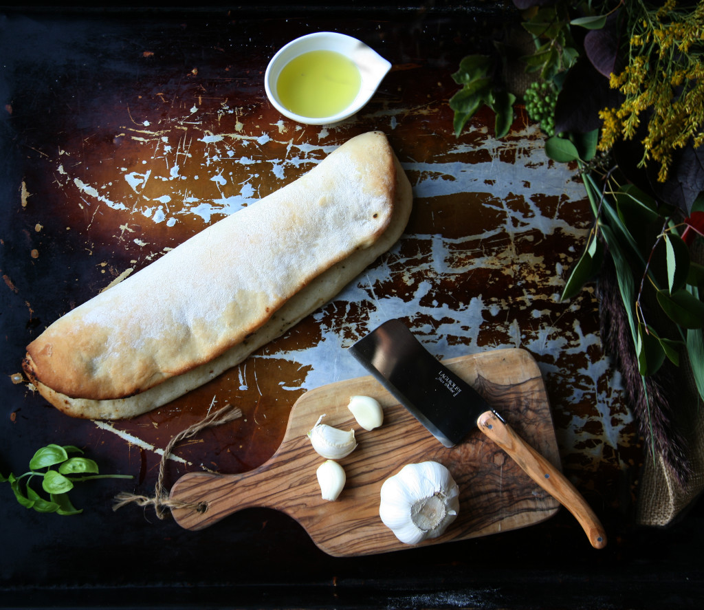 Manoucher Garlic Bread crisps – Manoucher Food & Co.